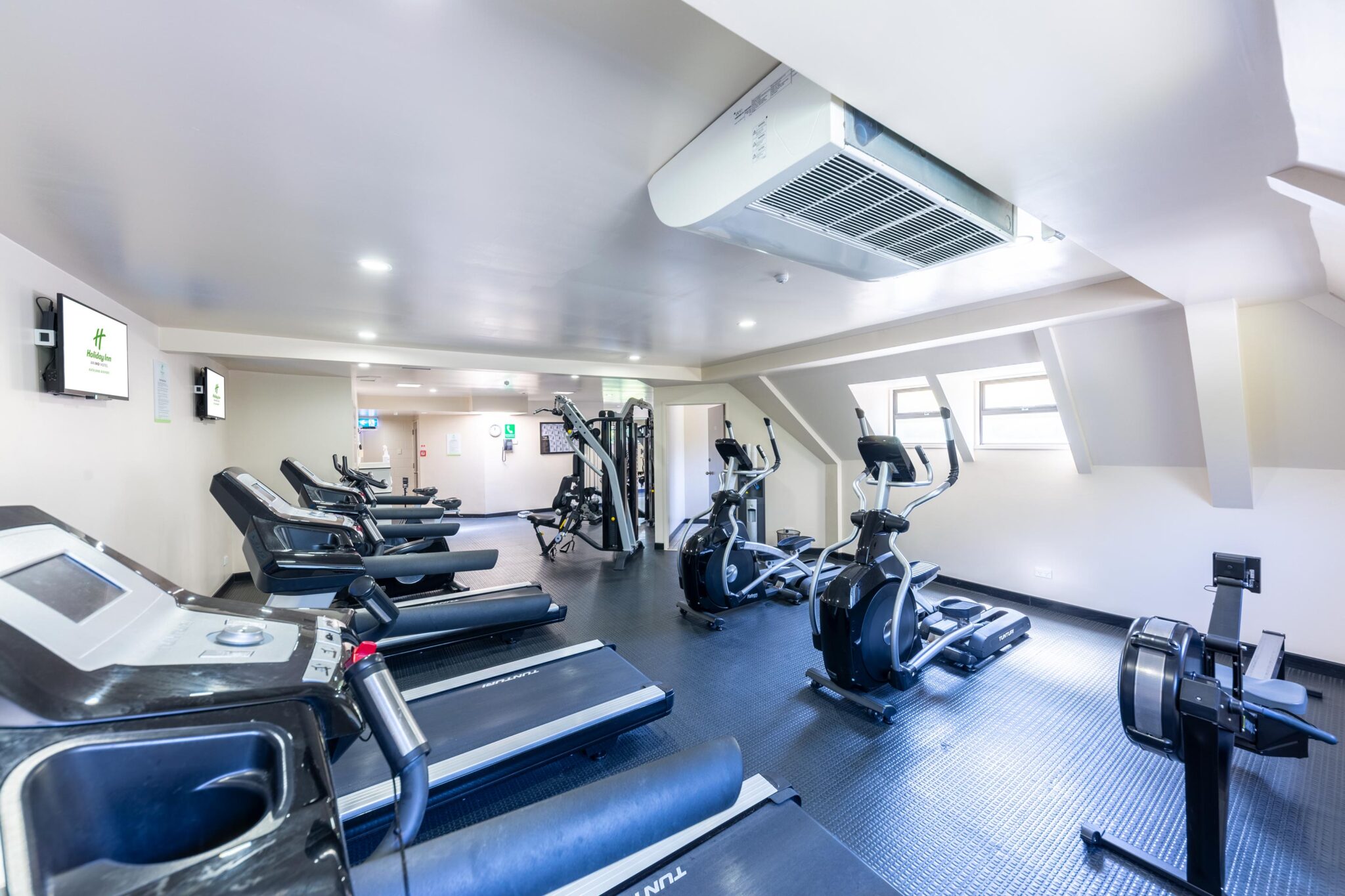 Hotel Amenities - Holiday Inn Auckland Airport